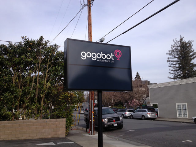 Pylon Pole Signs - Window Graphics Sign Co., Inc.