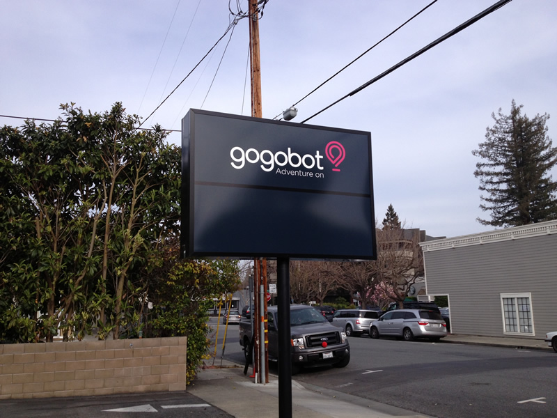 Pylon Pole Signs - Window Graphics Sign Co., Inc.